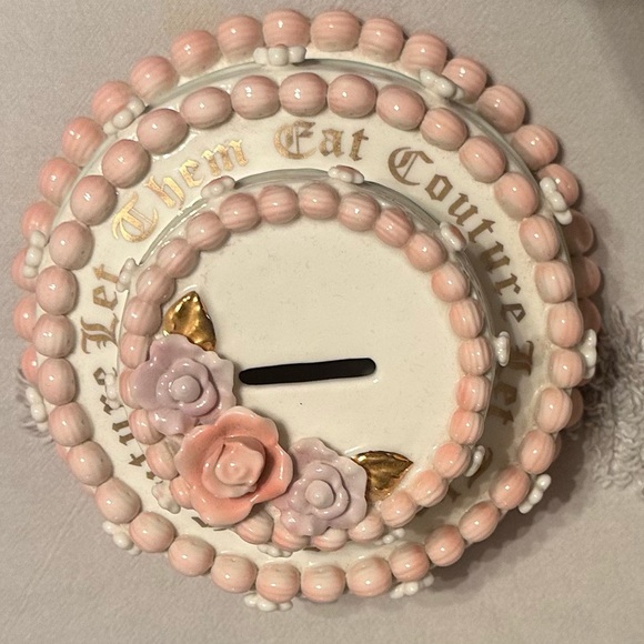 Juicy Couture | Accents | Rare Juicy Couture Bank Cake Hard To Find ...